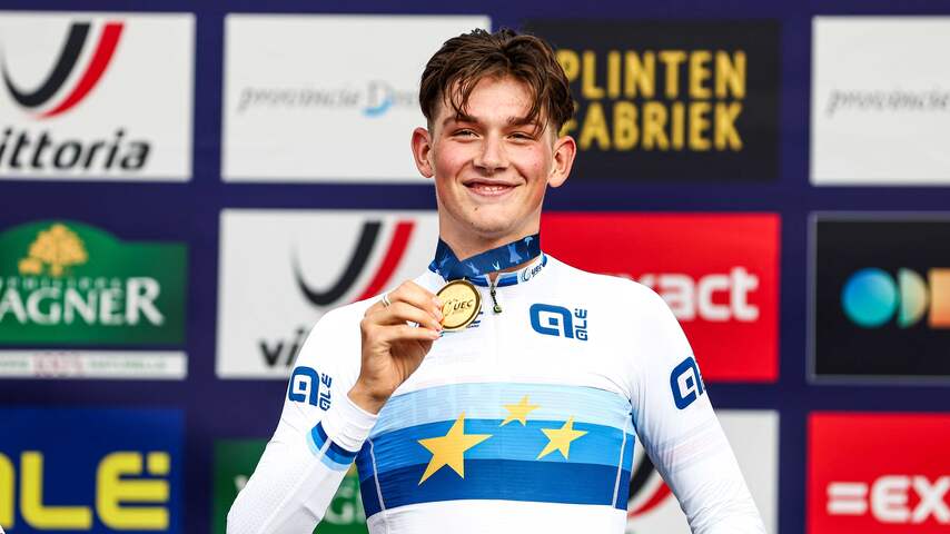 Toptalent Tarling (19) overklast Van Aert en grijpt Europese titel ...