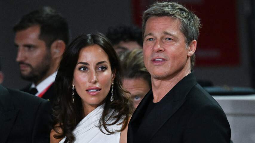 Brad Pitt verschijnt voor het eerst met zijn vriendin Ines de Ramon op ...