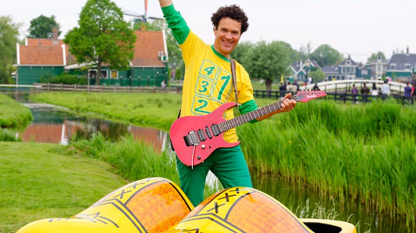 Dirk Scheele 25 jaar in het vak: 'Sla mijn armen om publiek heen ...