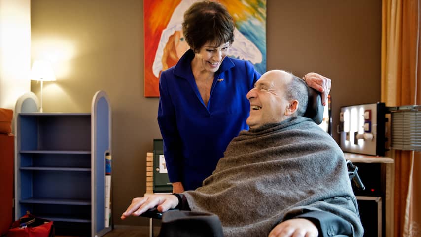 Intouchables-inspiratiebron Philippe Pozzo di Borgo (72) overleden | Films & Series | NU.nl