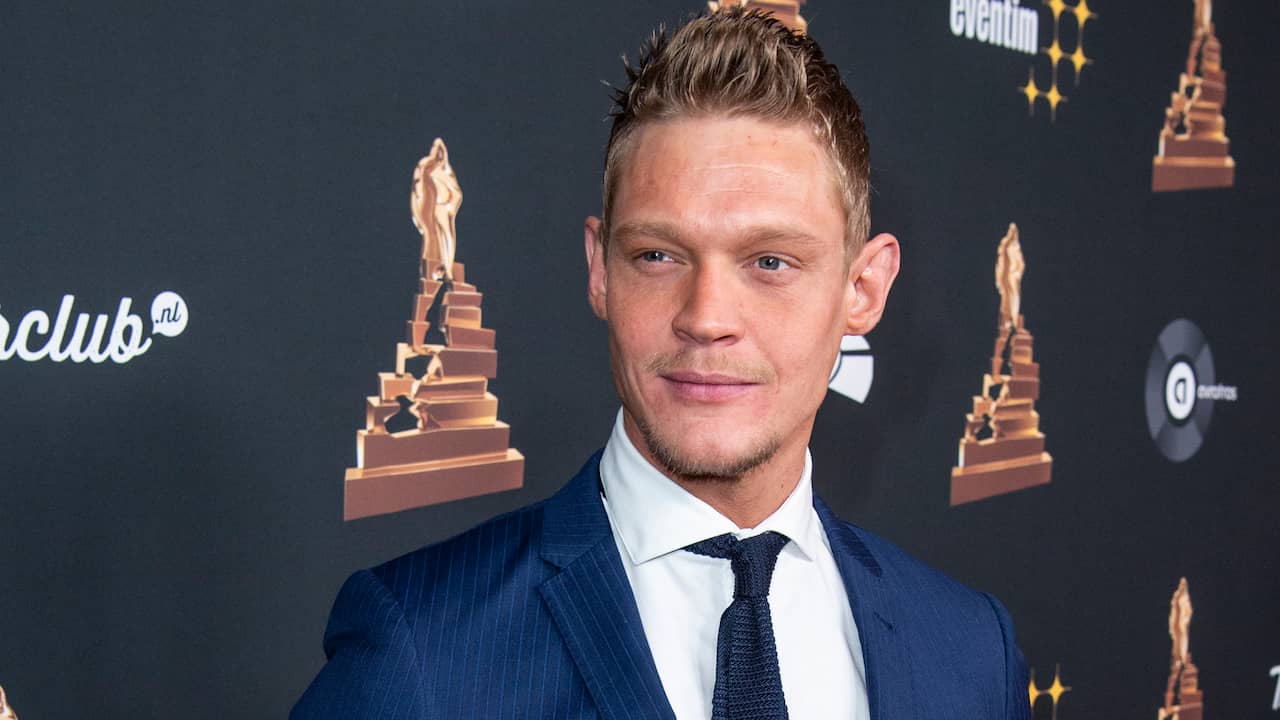 Ferry Doedens gaat met soloshow theater in | Boek & Cultuur | NU.nl